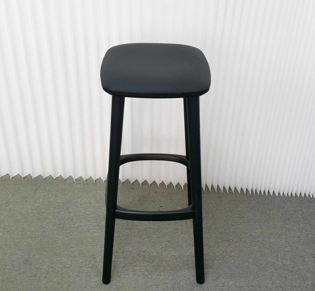 Babila Stool Rental - Modern & Stylish Seating | IROCO Design