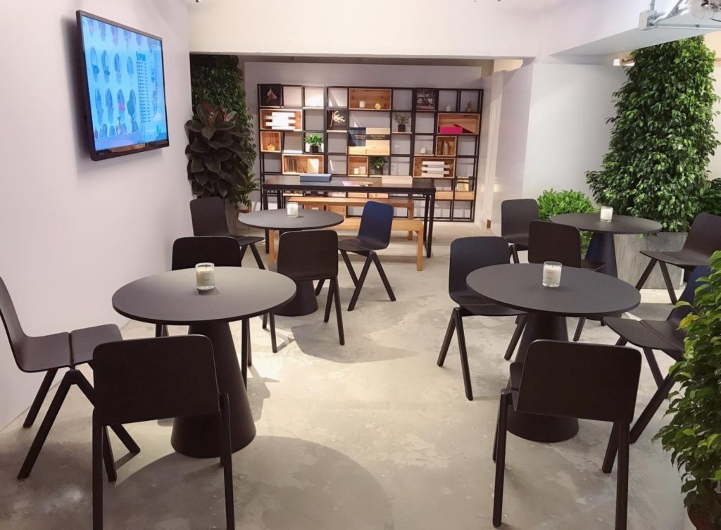 IKON Dining Table - Modern Design & Premium Quality | Iroco Design