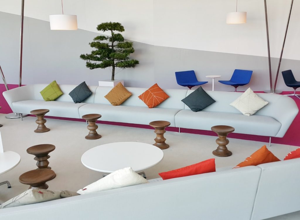 Loop Left - Innovative Furniture Design by Iroco Design