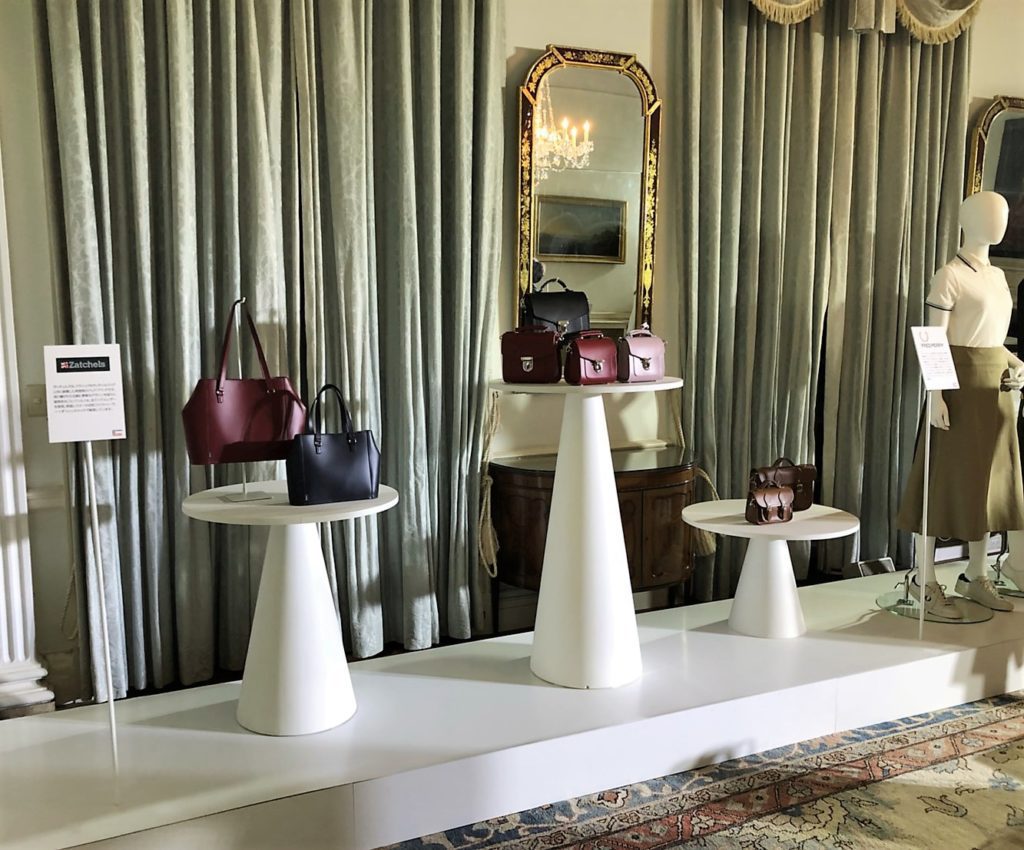 Ikon Coffee Table in White - Modern Elegance for Your Space