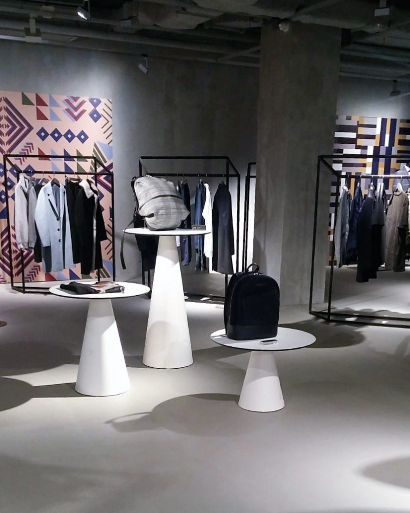 Ikon Coffee Table in White - Modern Elegance for Your Space