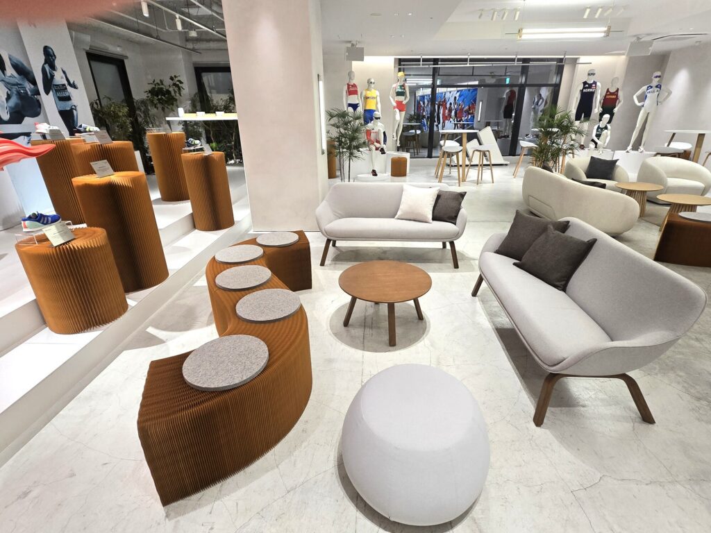 Cocoon Table - Modern & Versatile Furniture Design | Iroco Design