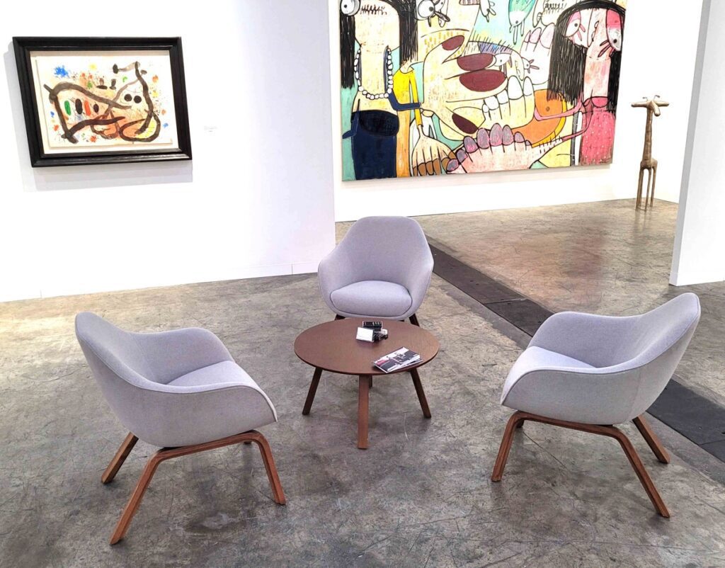 Cocoon Table - Modern & Versatile Furniture Design | Iroco Design